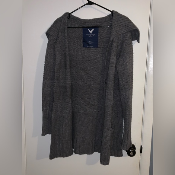 American Eagle Outfitters | Sweaters | Super Cute | Poshmark